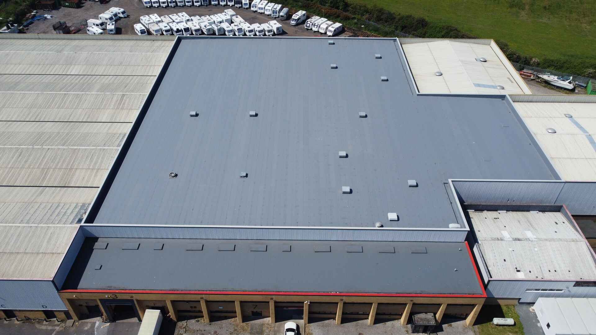 Commercial roof replacement | roof replacement services
